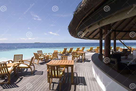 Sundeck foto de archivo. Imagen de vector, lujoso, azul - 5262168