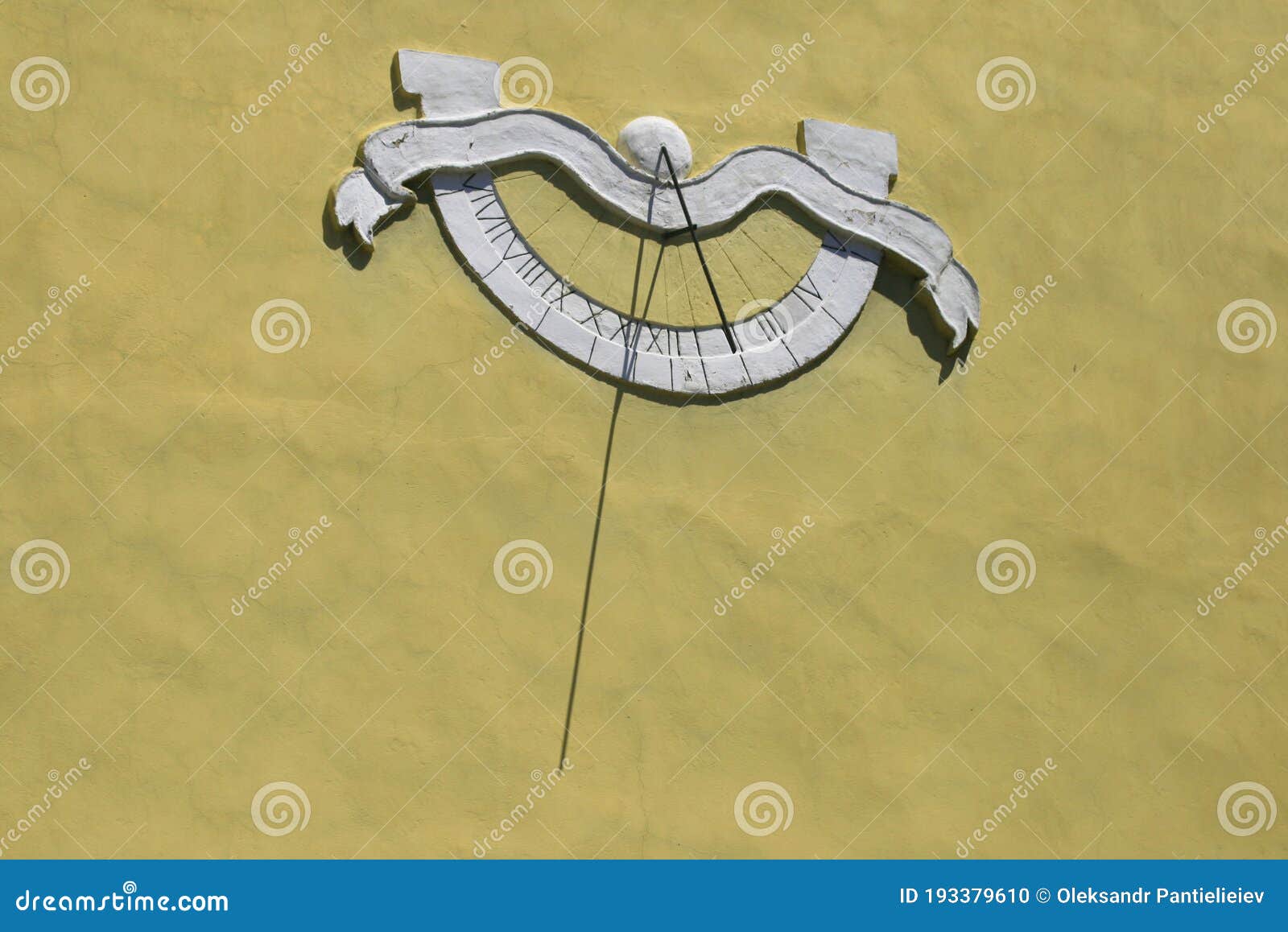 Sundial on the Wall of the House. 11 a Stock Photo - Image of ...
