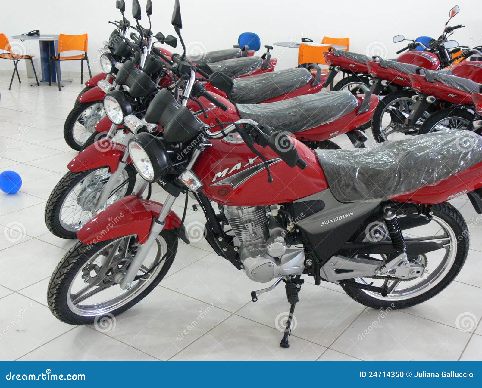 Sundown Motos Max editorial image. Image of motorcycle - 24714350