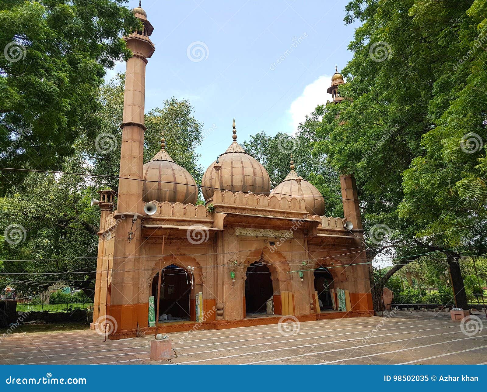 Sunehri masjid stock image. Image of built, masjid, 1751 - 98502035