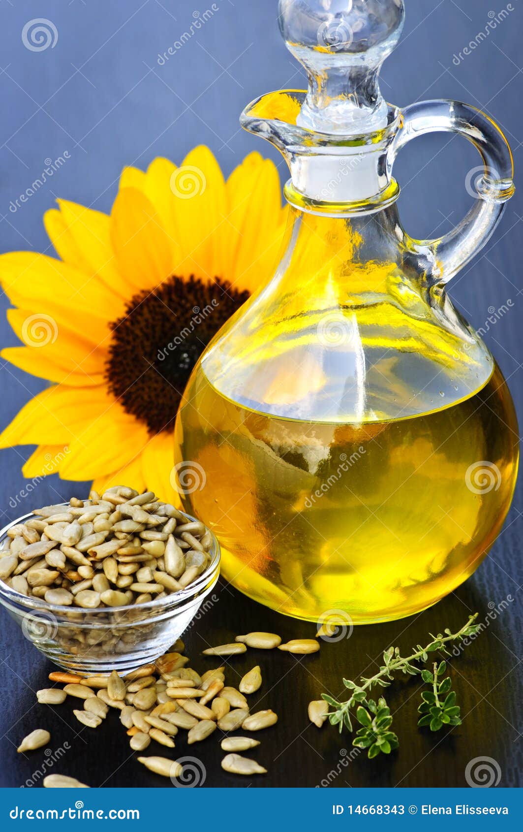 Sunflower oil bottle stock image. Image of ingredient - 14668343