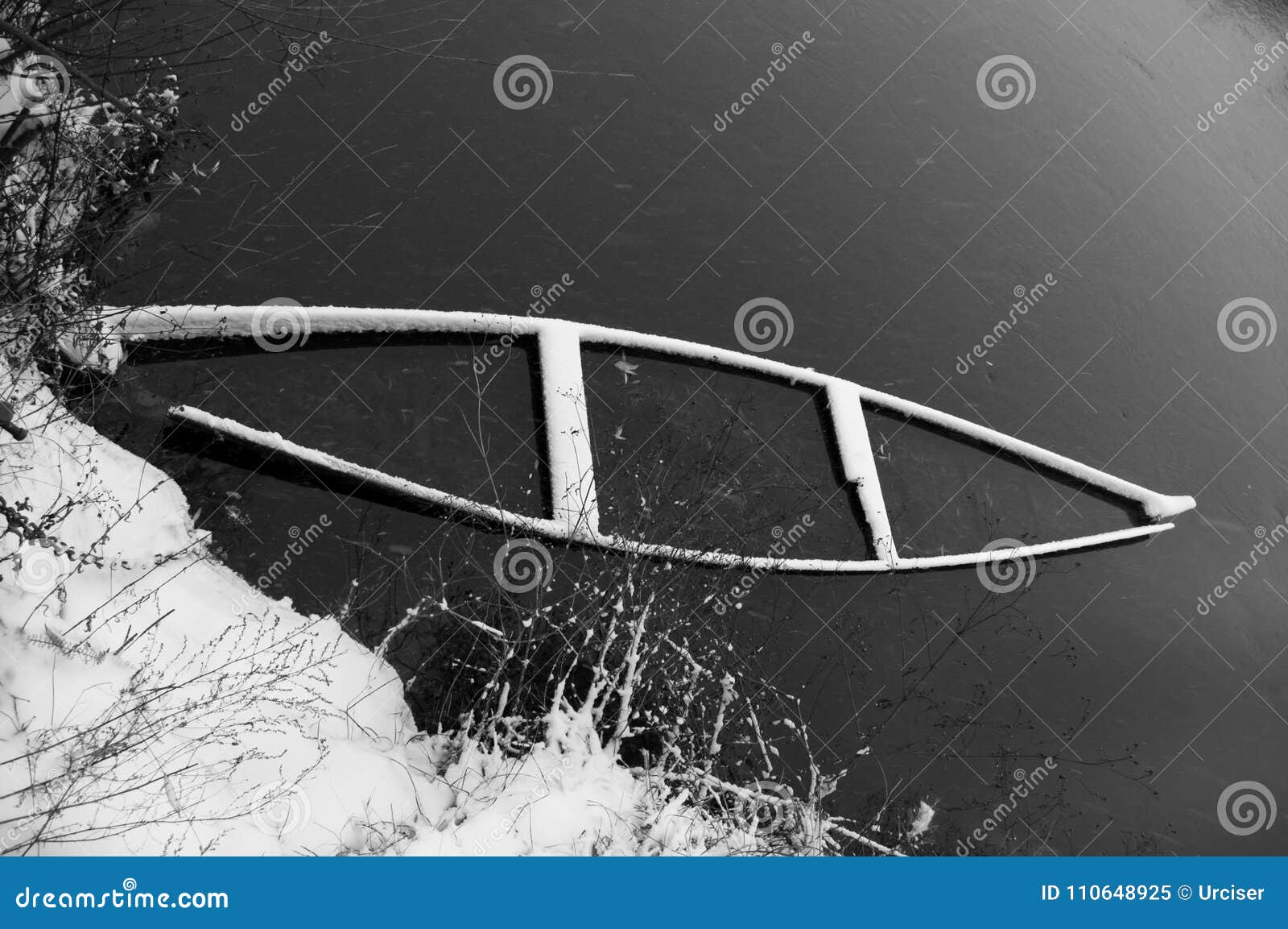Sunken boat in the river stock image. Image of snow - 110648925