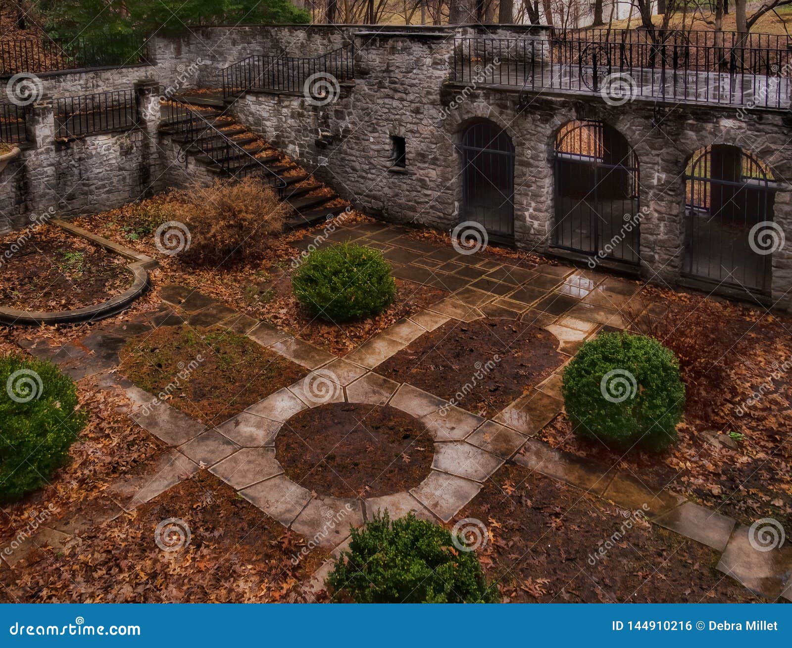 Sunken Garden on Overcast Day Stock Photo - Image of castles, gardening ...