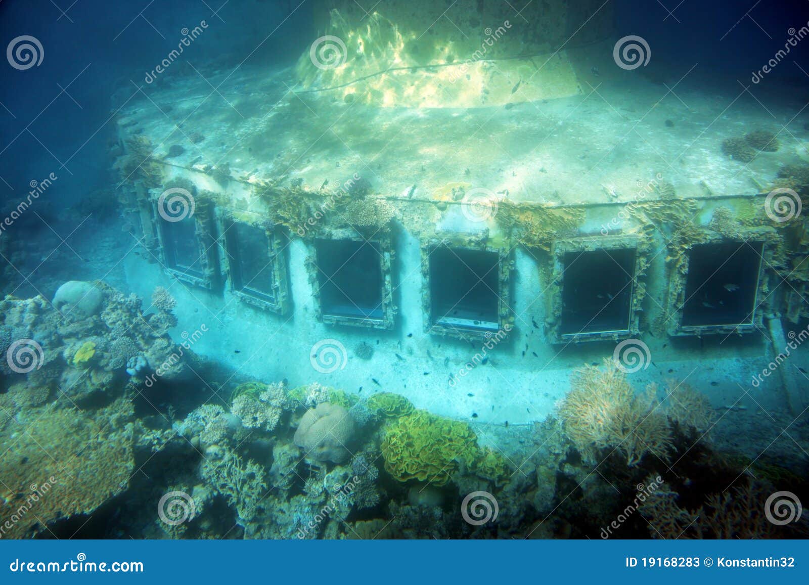 Sunken ship stock image. Image of sailing, dark, snorkel - 19168283