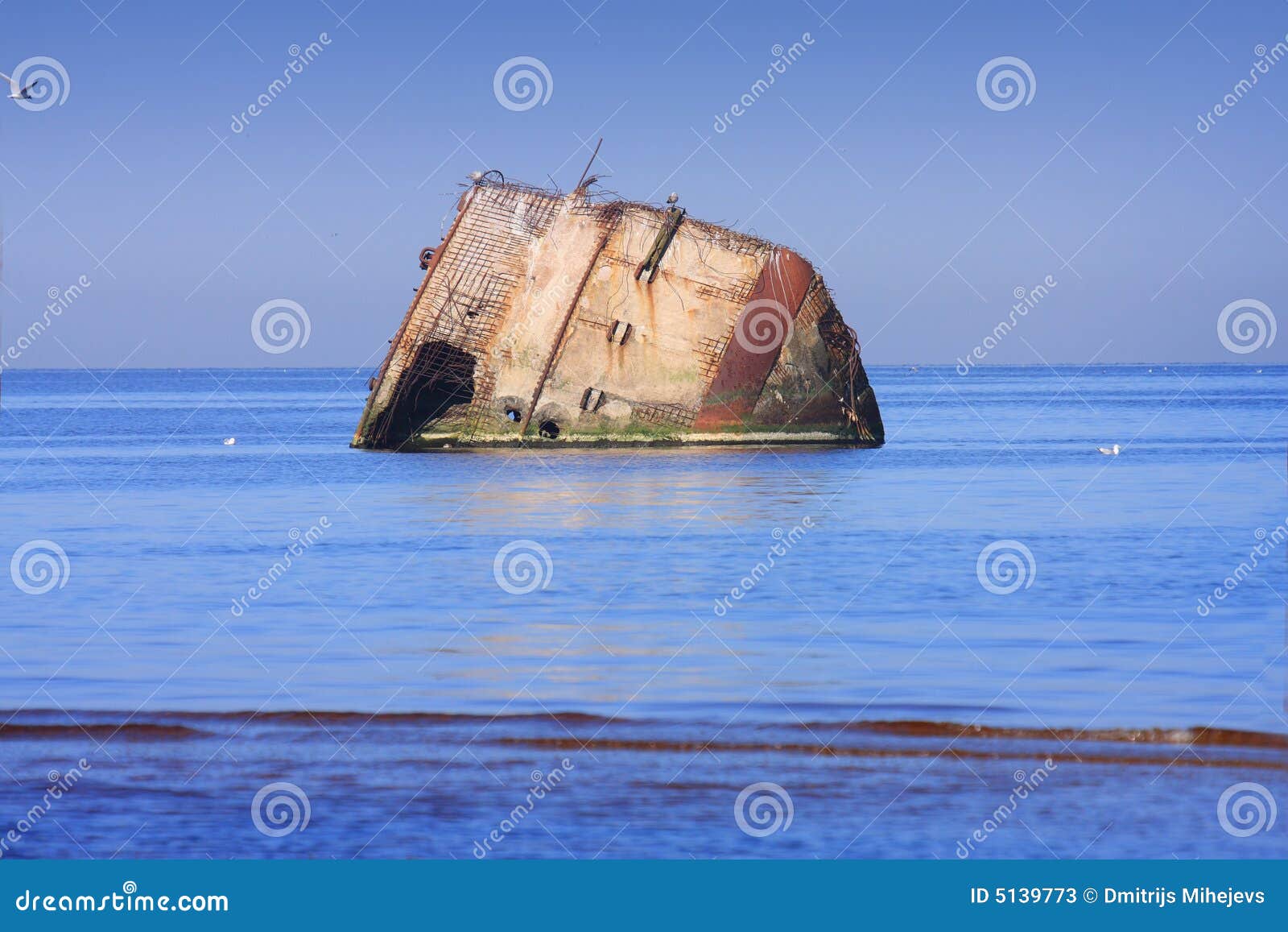 Sunken ship stock image. Image of steel, lost, spooky - 5139773