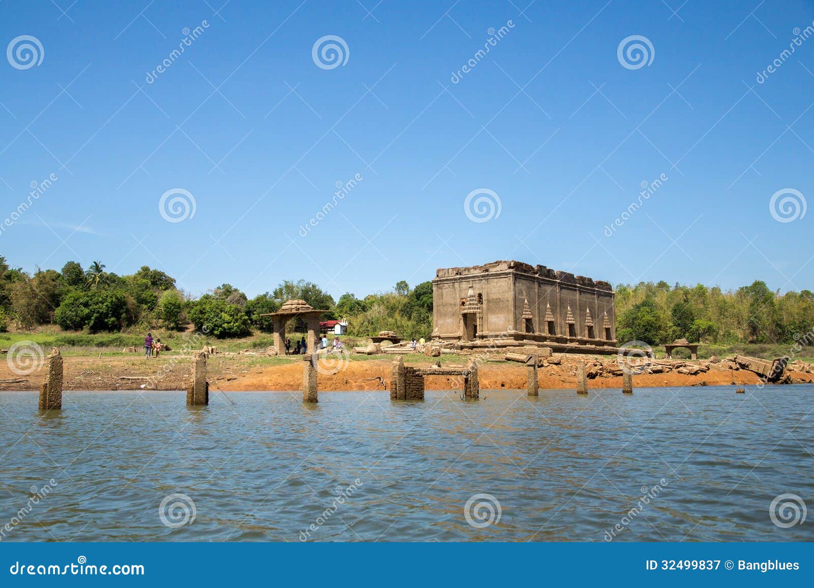 Sunken temple stock image. Image of sunken, lake, karnchanaburi - 32499837