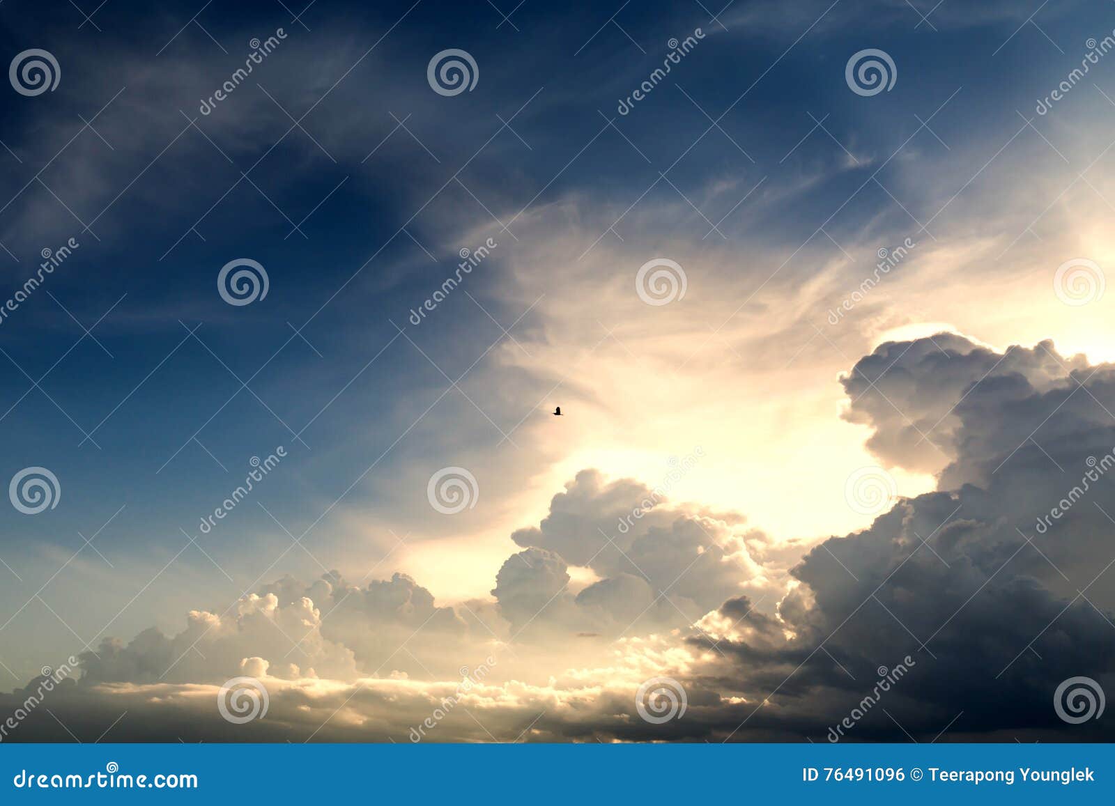 Sunlight in the Evening Sky is Very Cloudy. Stock Photo - Image of ...