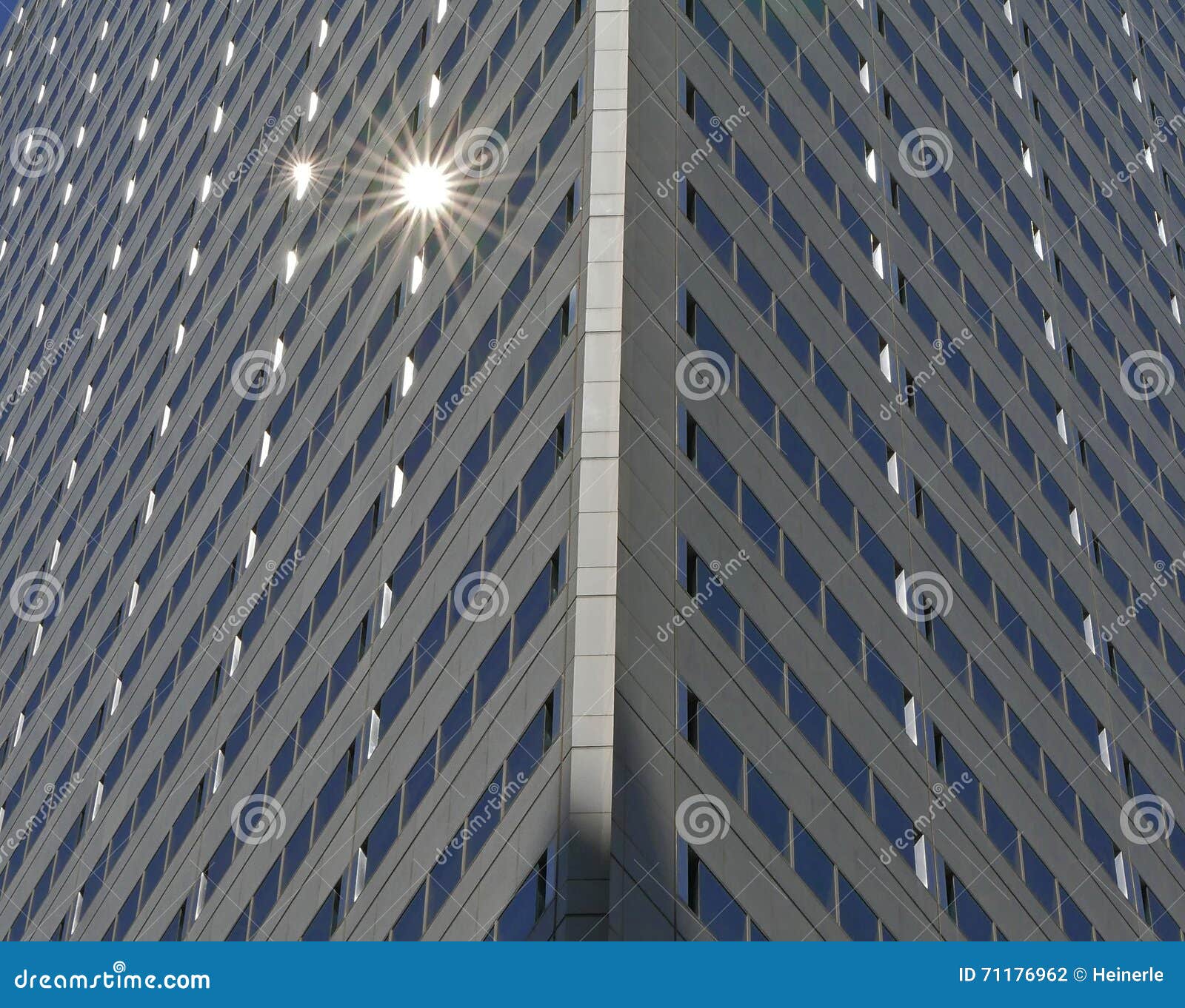 Sunlight Reflections in Windows of Skyscraper Building Stock Photo ...