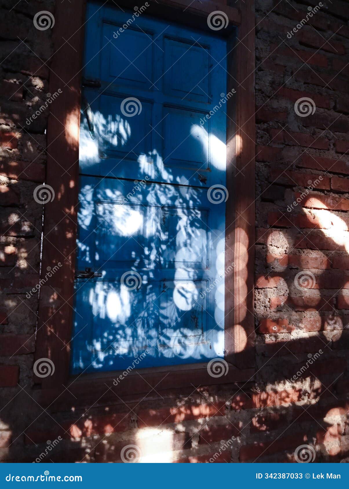 Sunlight Shines through the Windows Inside the House through the Gaps ...