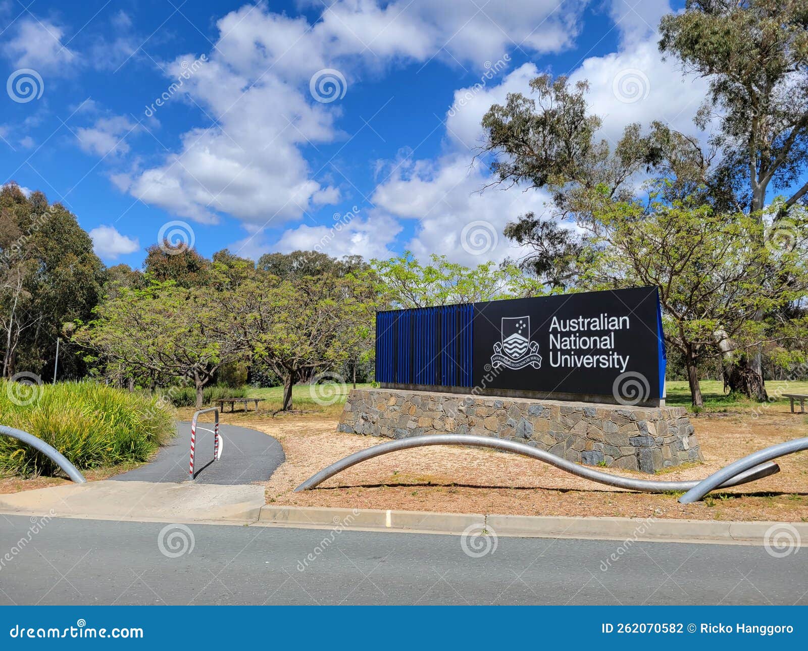 Sunny Day at Australian National University Canberra Editorial ...