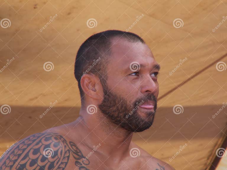 Sunny Garcia editorial photography. Image of shore, vans - 12142727