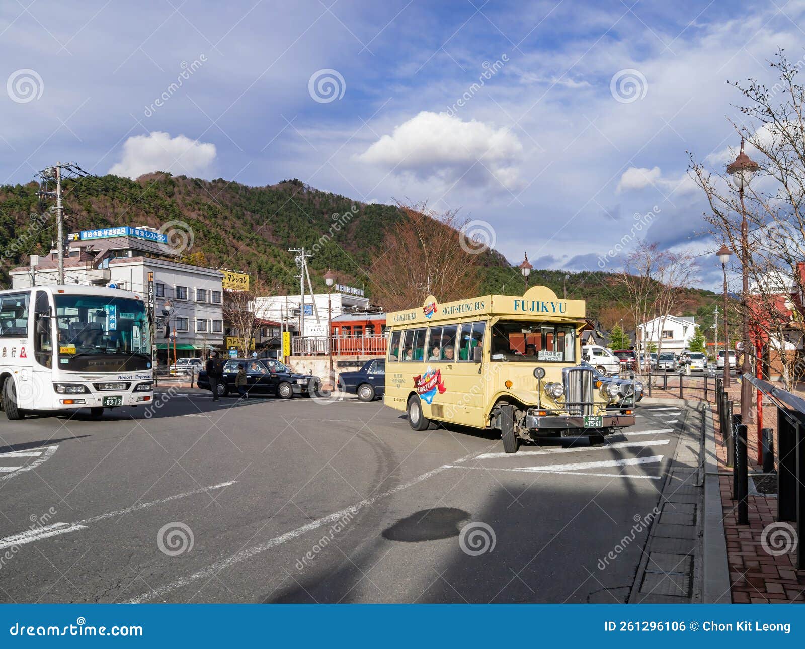 Sunny View of the Fujikyu Shuttle Bus Editorial Photo - Image of blue ...