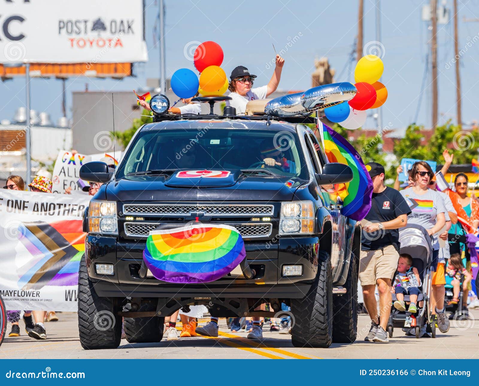 Sunny View of the Oklahoma City Pride Pridefest Parade Editorial Photo ...