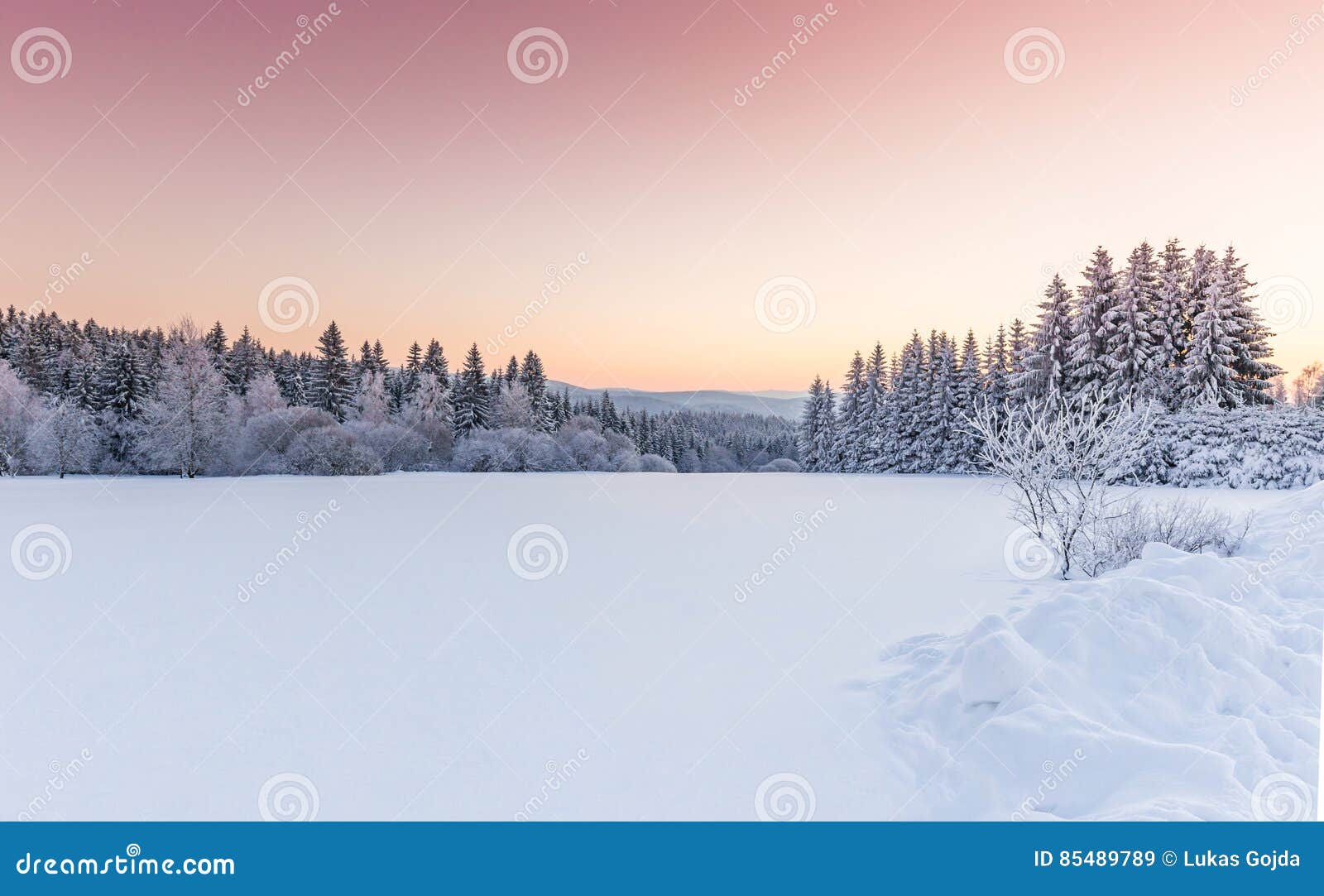 Sunny Winter Landscape in the Mountains Stock Image - Image of mountain ...