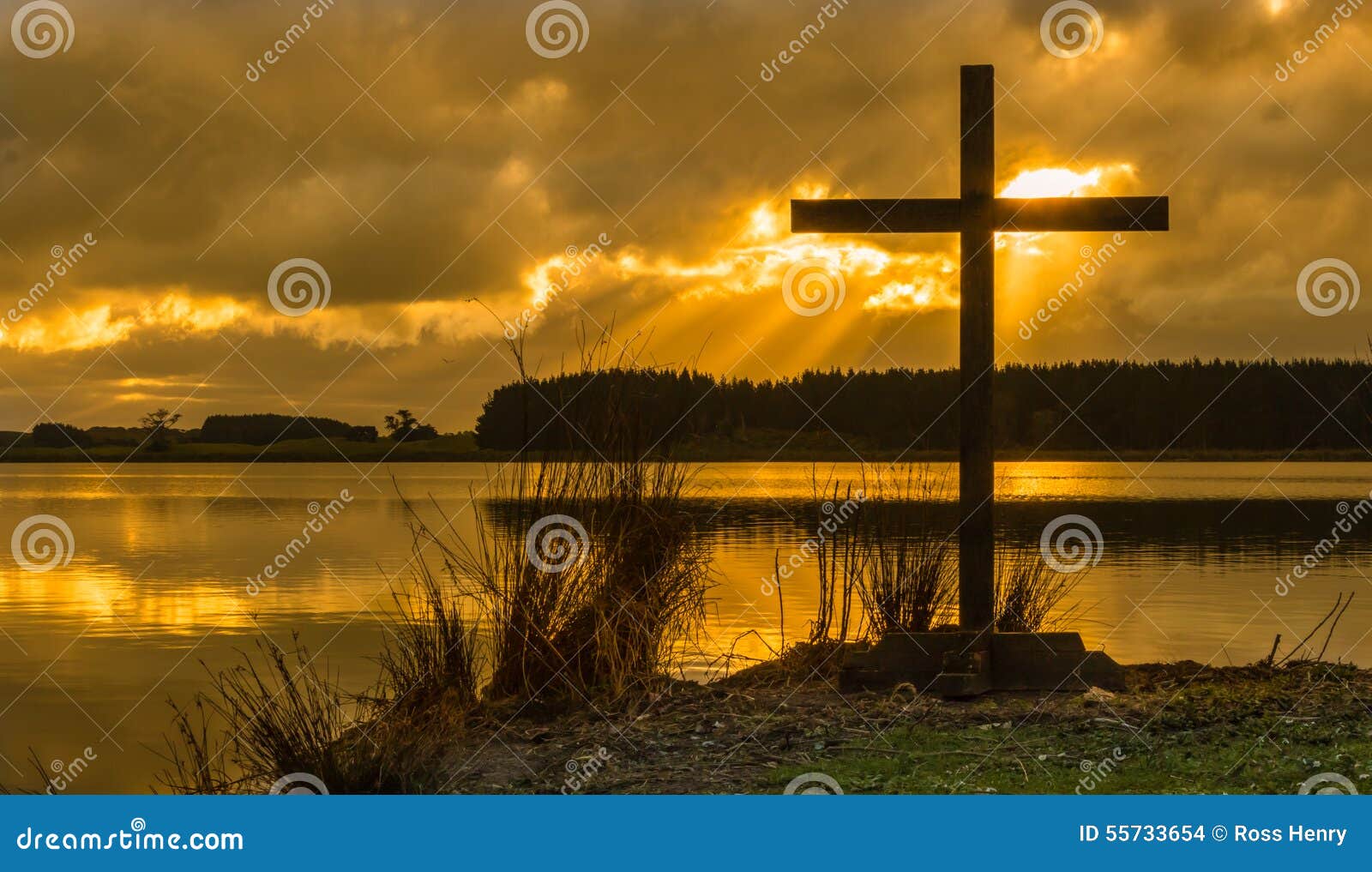 Sunrays Cross stock photo. Image of spiritual, still - 55733654