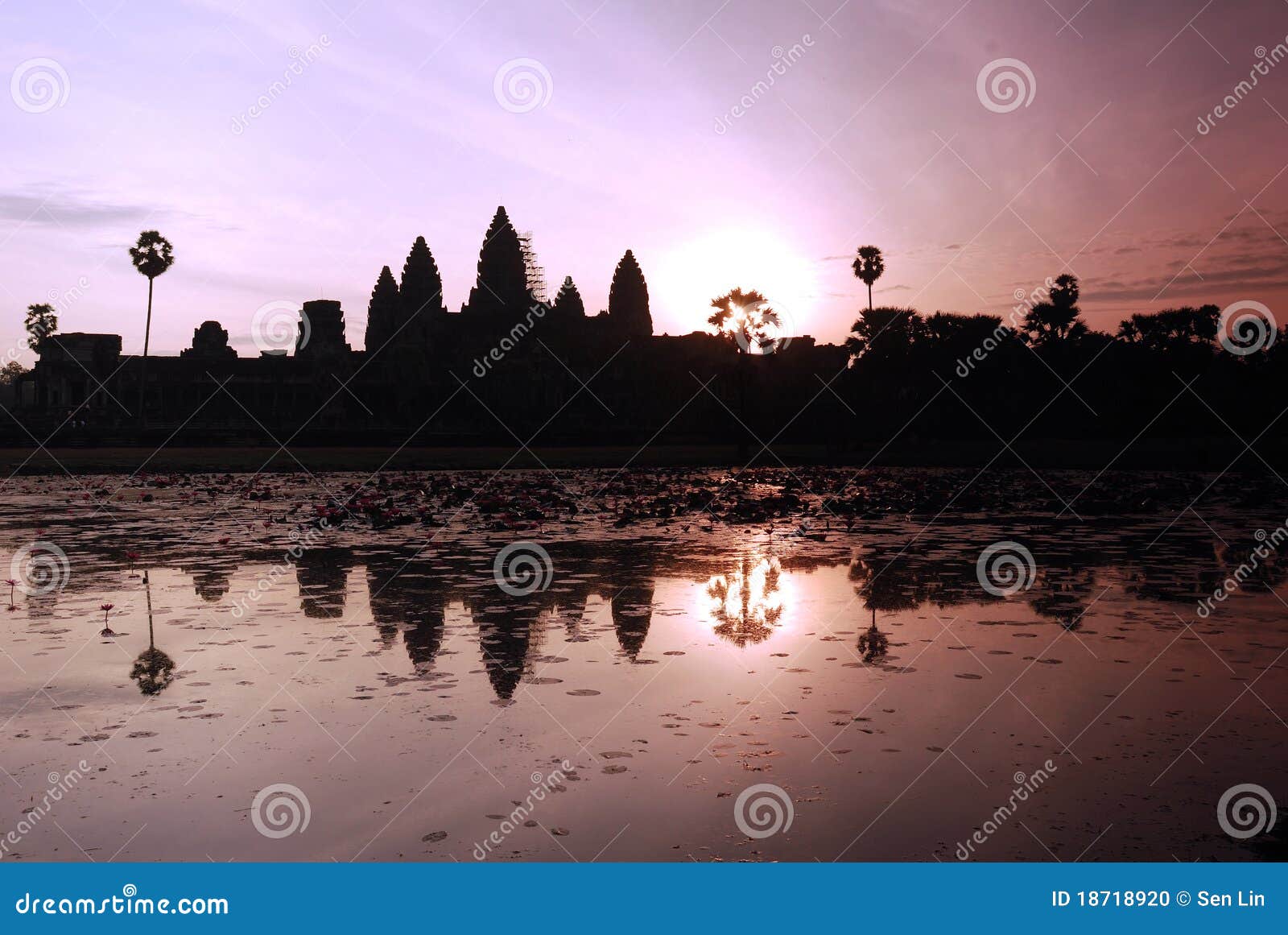 Sunrise of Angkor Wat stock photo. Image of building - 18718920