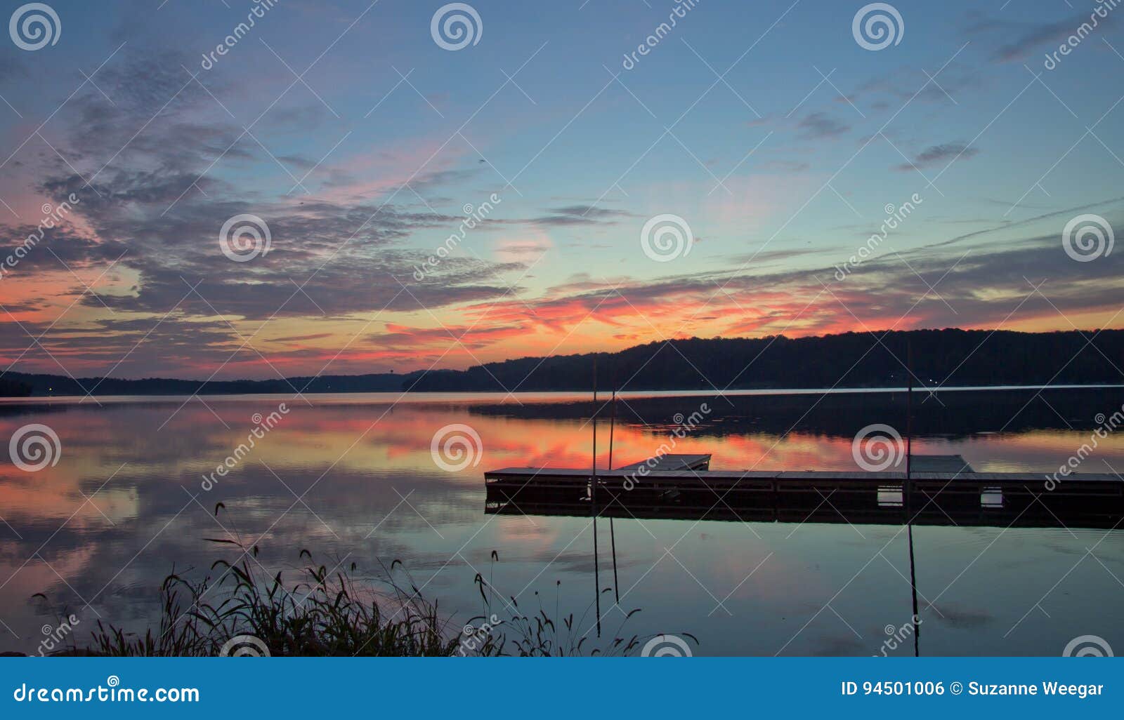 Sunrise on Atwood Lake Ohio Stock Photo - Image of atwood, water: 94501006