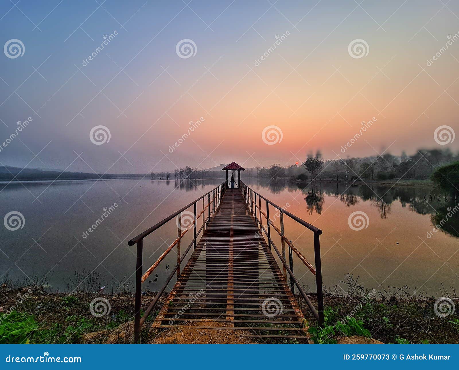 Sunrise Bridge at the Horizon Stock Image - Image of sunset, shore ...