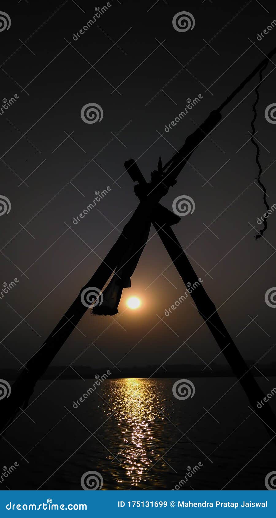 Sunrise in frame stock image. Image of dawn, sunrise - 175131699