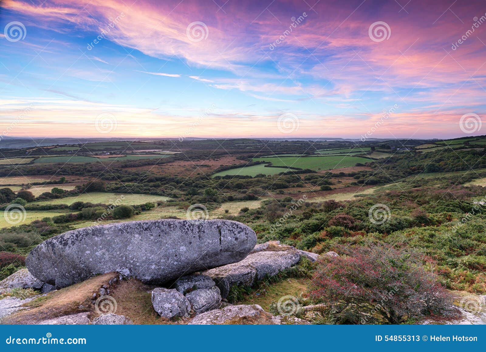 Sunrise at Helman Tor stock image. Image of dusk, farmland - 54855313