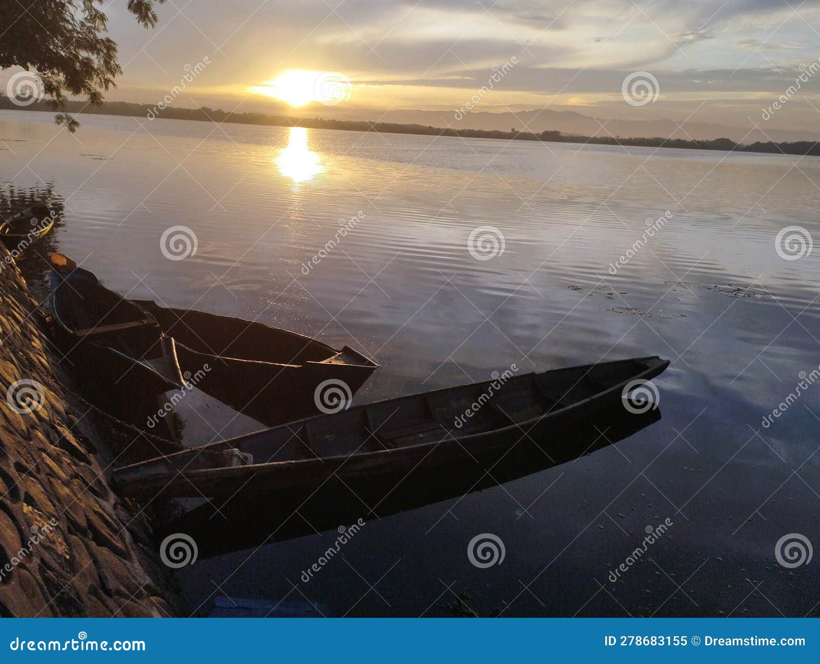Sunrise Lake and Canoe Nature Sky Stock Image - Image of sunrise ...