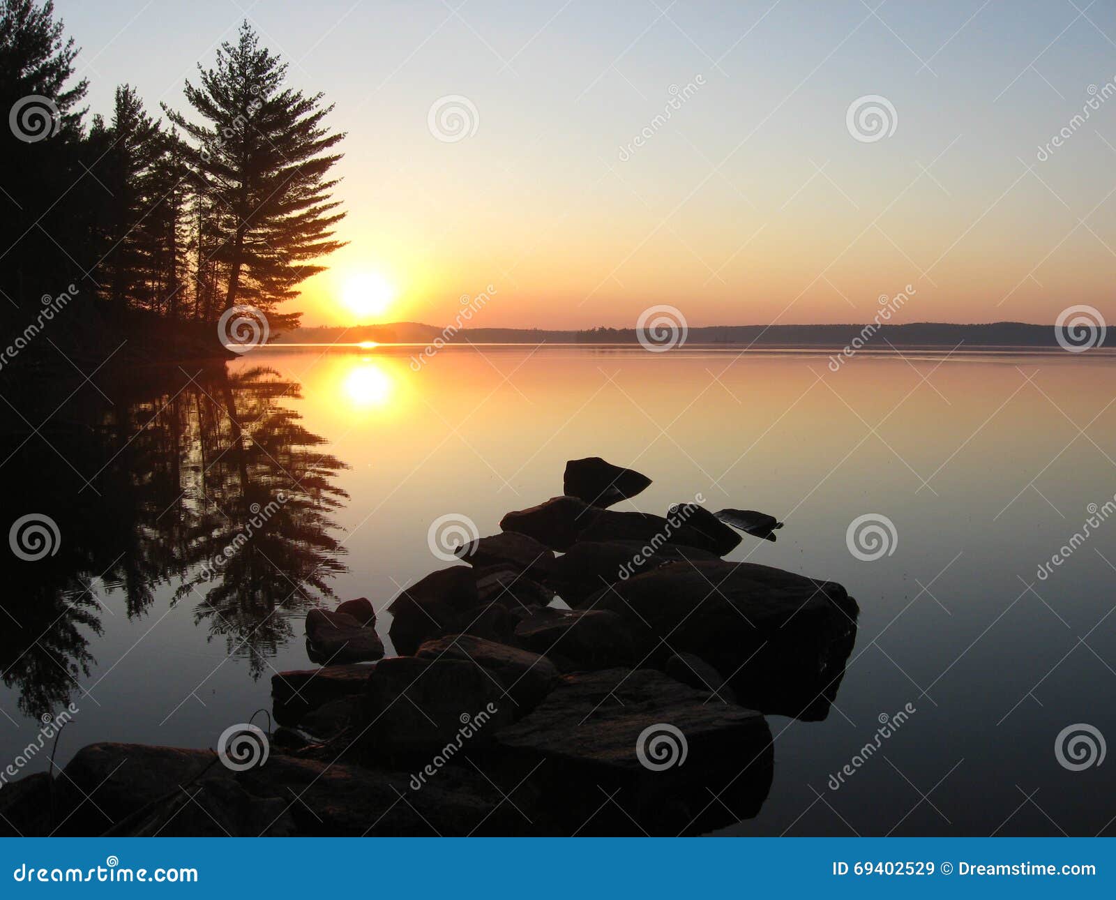 Sunrise on Lake Opeongo stock image. Image of nature - 69402529