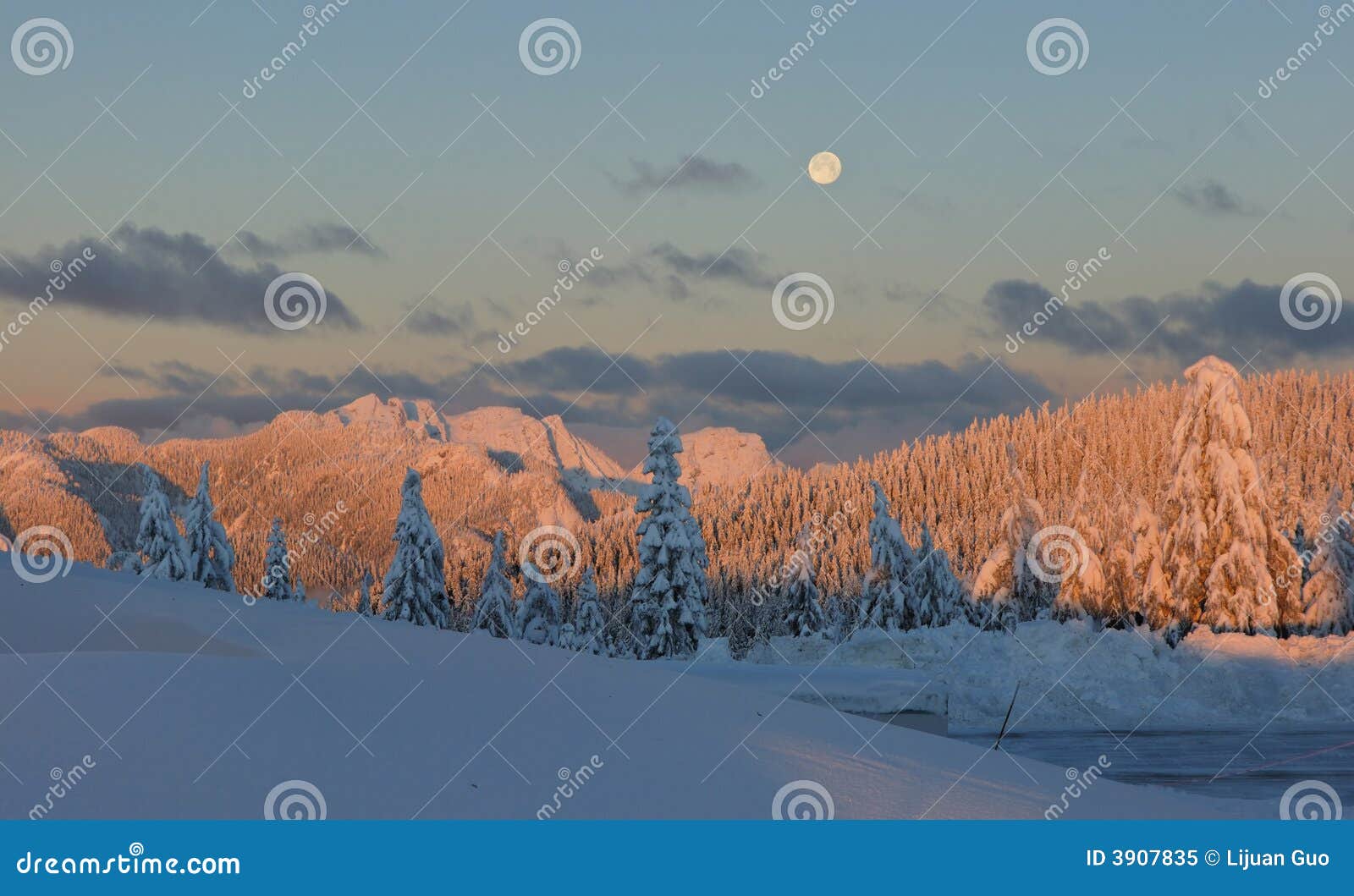 Sunrise with Moonset in the West Stock Image - Image of white, sunrise ...