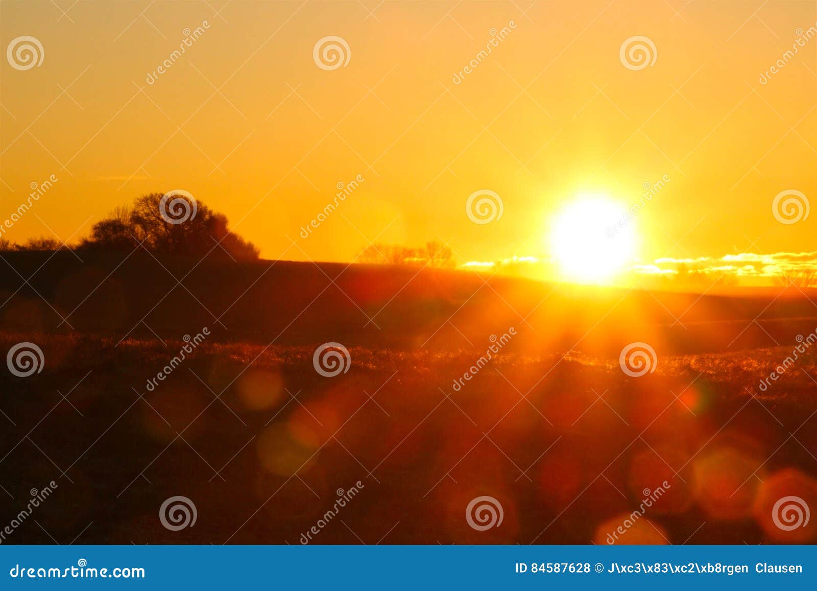 Sunrise over the hilltop stock photo. Image of clouds - 84587628