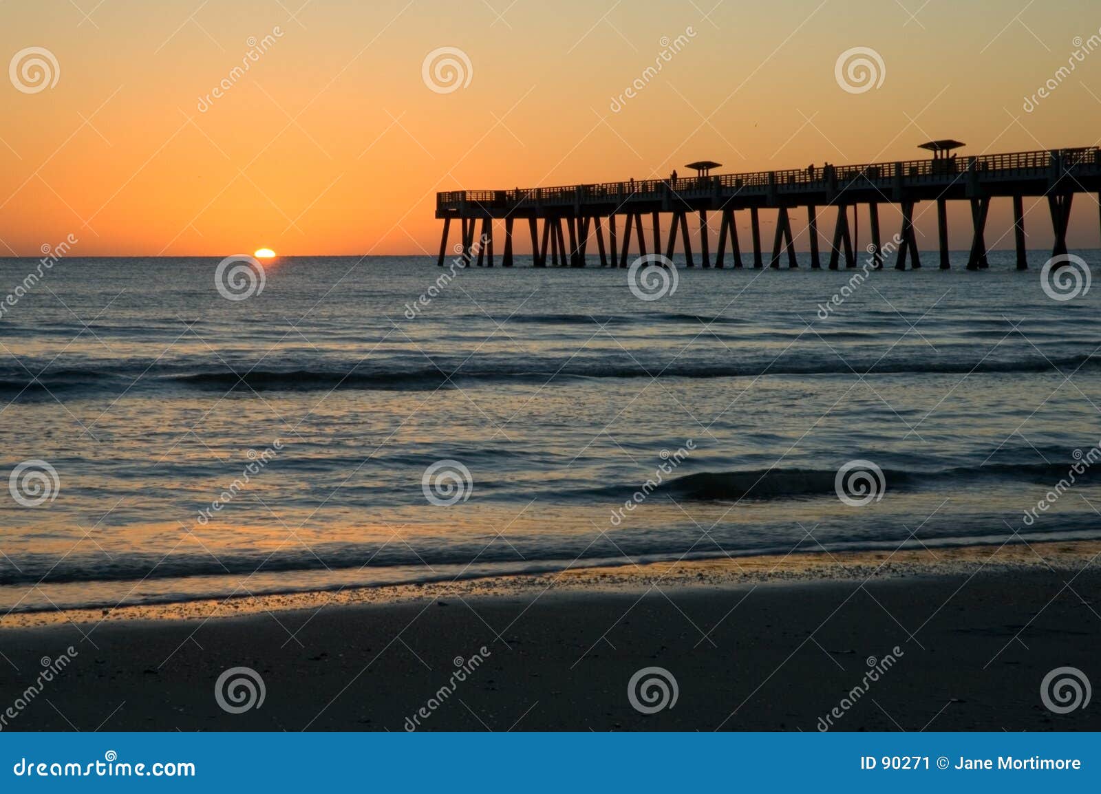 Sunrise Over Jax Beach Pier Stock Image - Image of early, waves: 90271