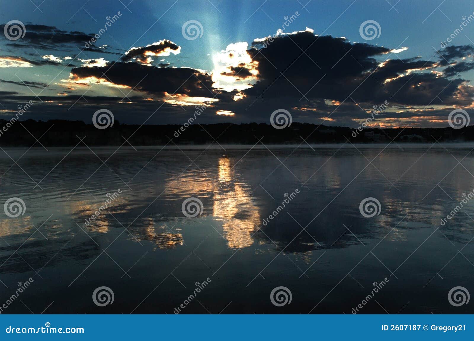Sunrise Over Lake stock image. Image of beauty, tranquility - 2607187
