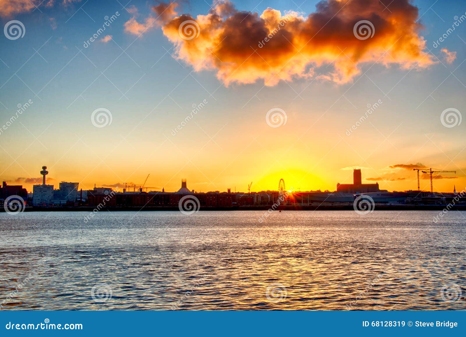 Sunrise Over Liverpool River Mersey Editorial Stock Image - Image of ...