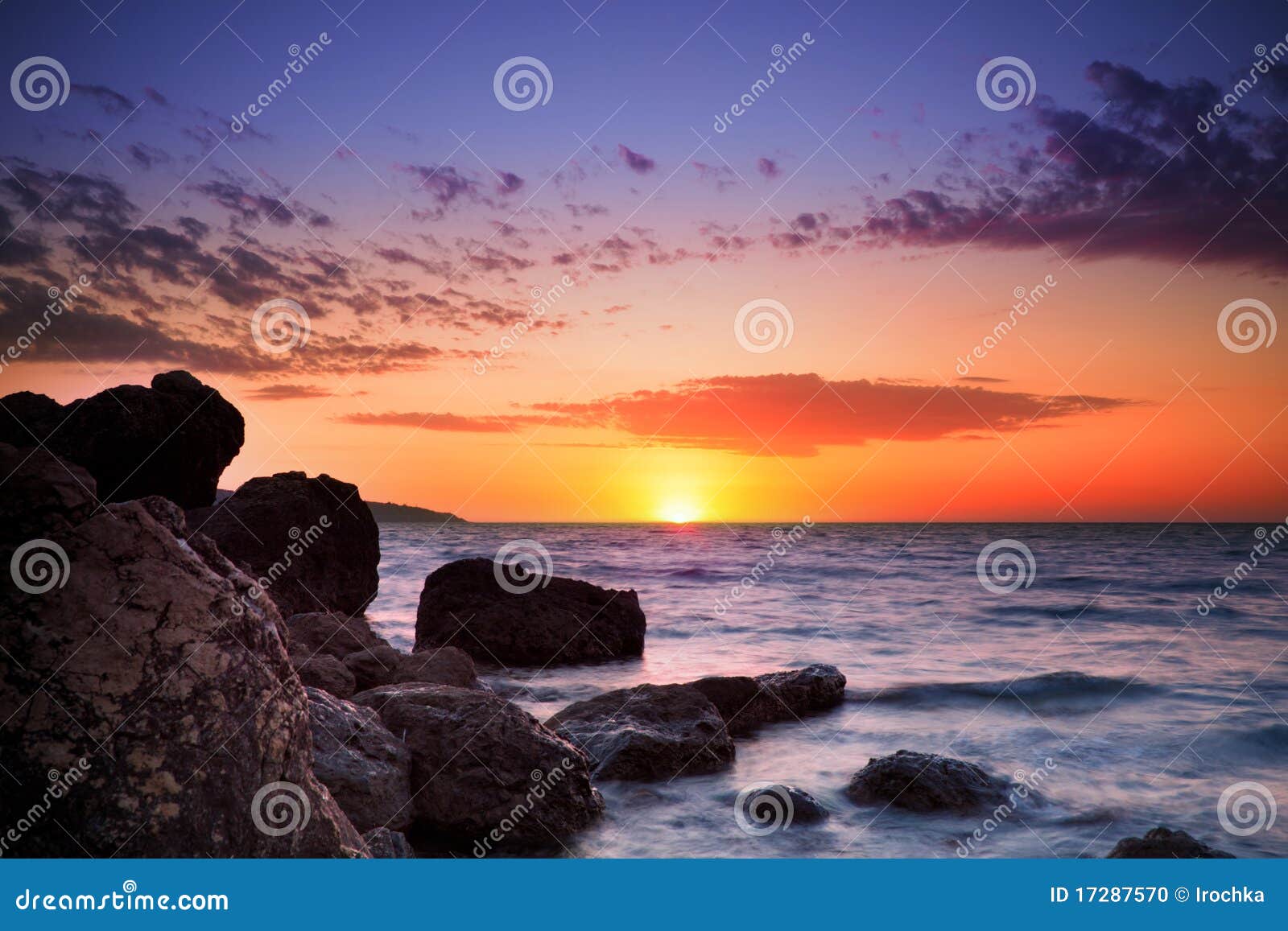 Sunrise over ocean horizon stock photo. Image of seaside - 17287570