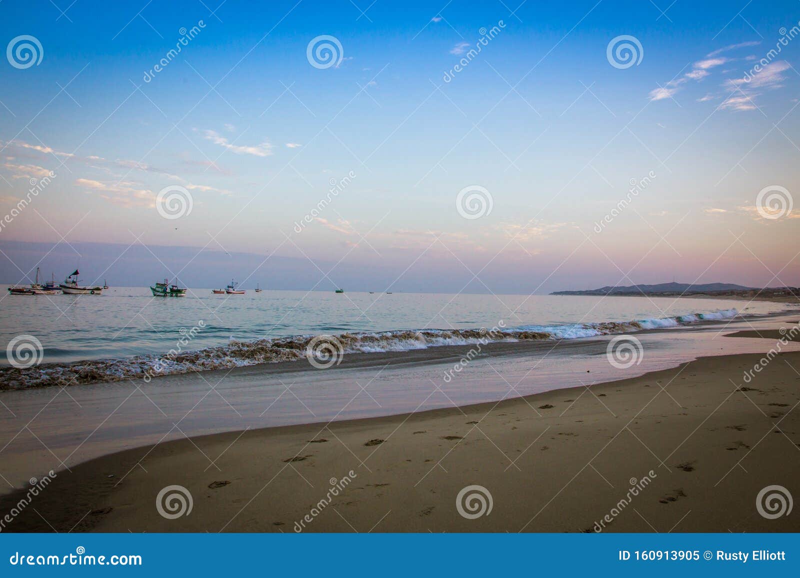 Beach on the Pacific Ocean in Peru Stock Image - Image of sunrise ...