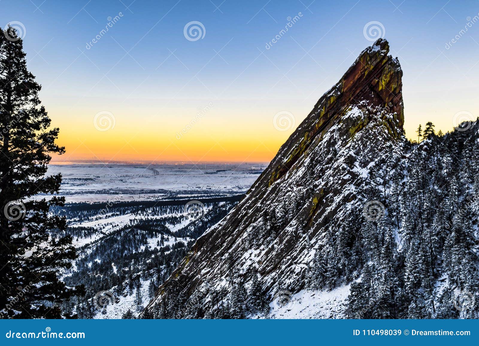 Sunrise in Phoenix, Arizona Stock Image - Image of sandstone, beautiful ...