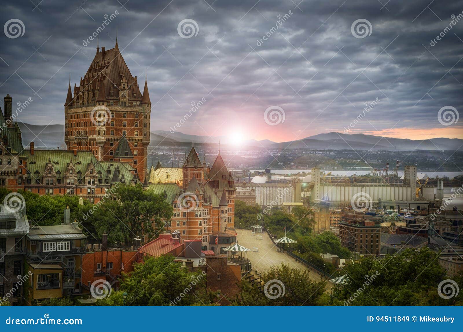 Sunrise in Quebec city stock image. Image of summer, building - 94511849