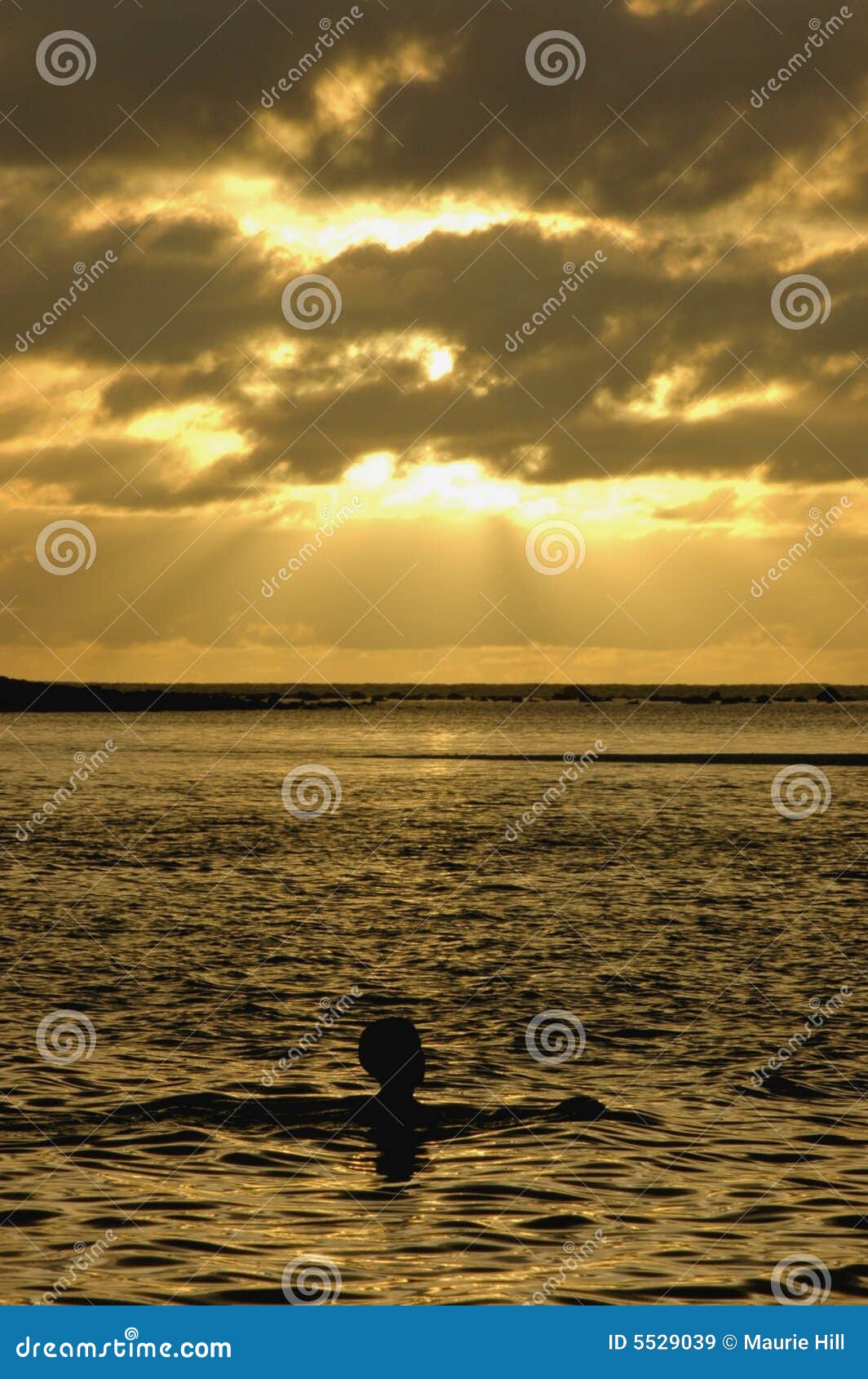 Sunrise at Rarotonga 4 stock image. Image of dramatic - 5529039