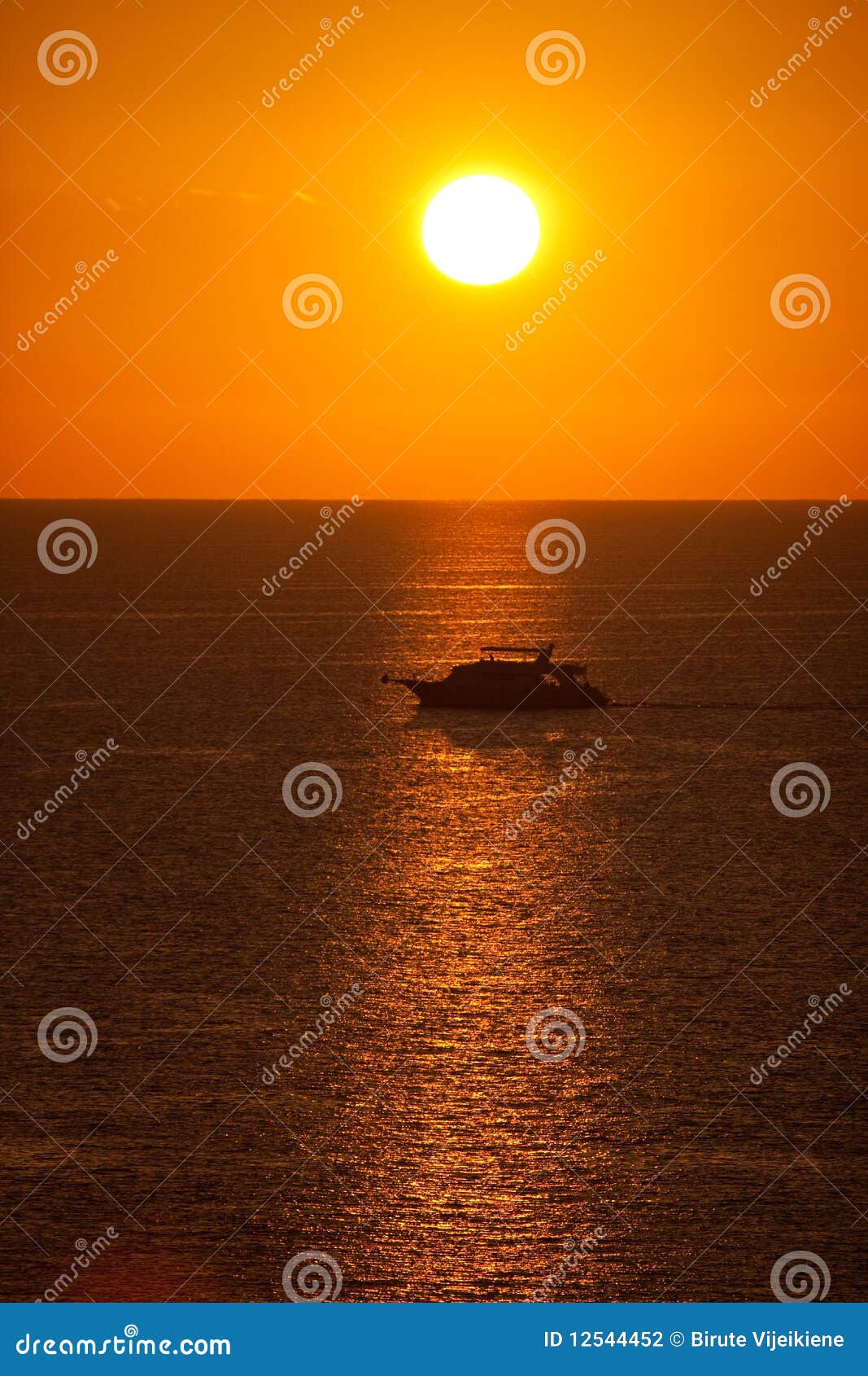 Sunrise in Red Sea stock photo. Image of sunup, yellow - 12544452