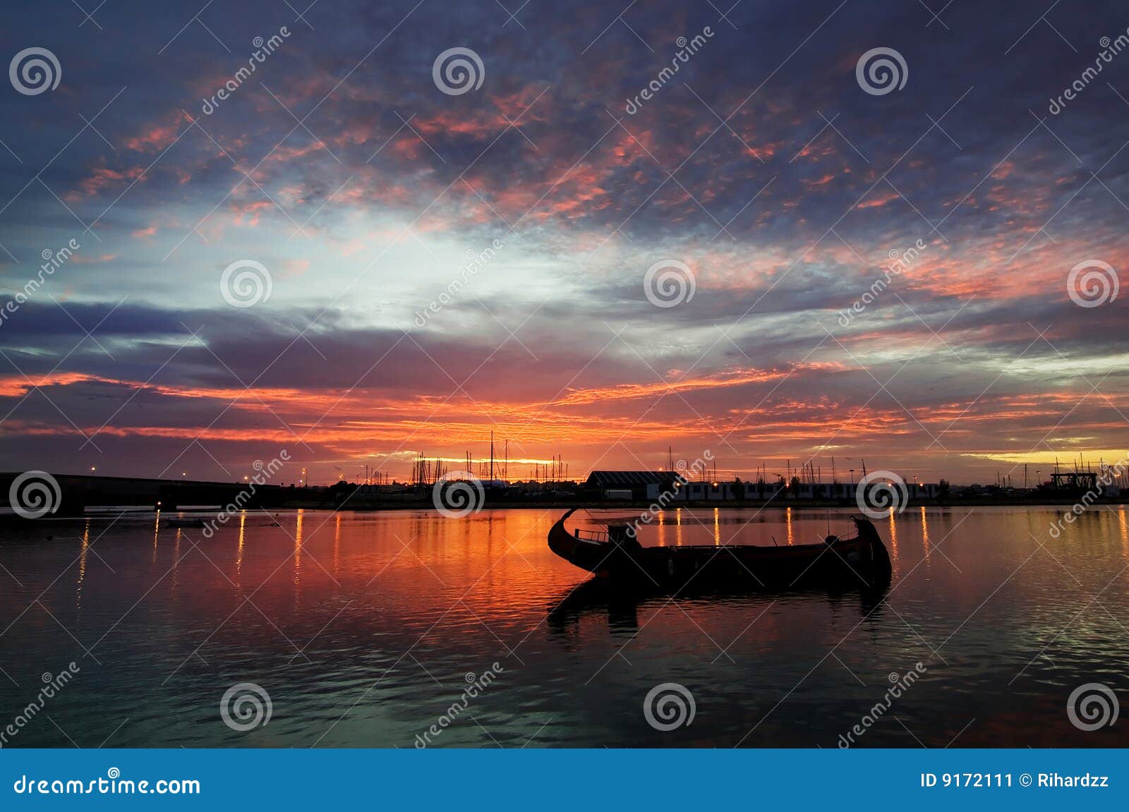 A sunrise on the river stock image. Image of landscape - 9172111
