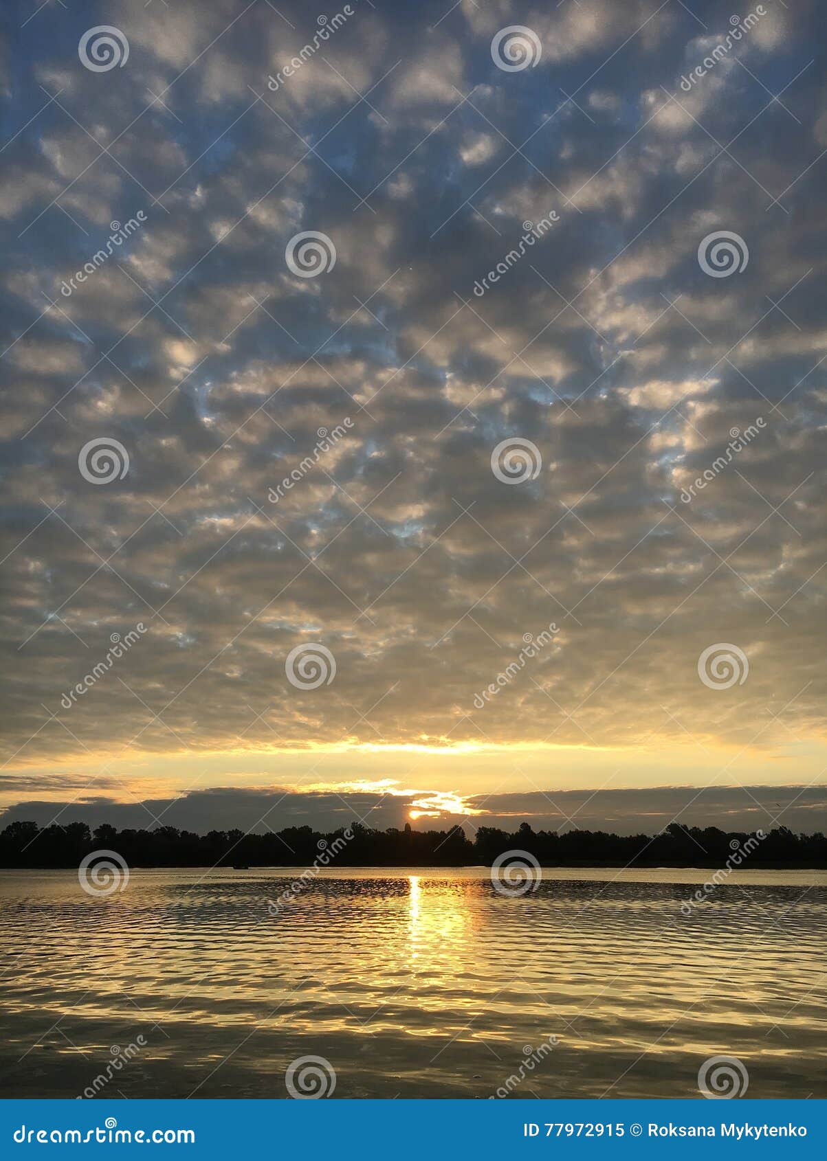Sunrise on the river stock image. Image of tranquil, outdoor - 77972915