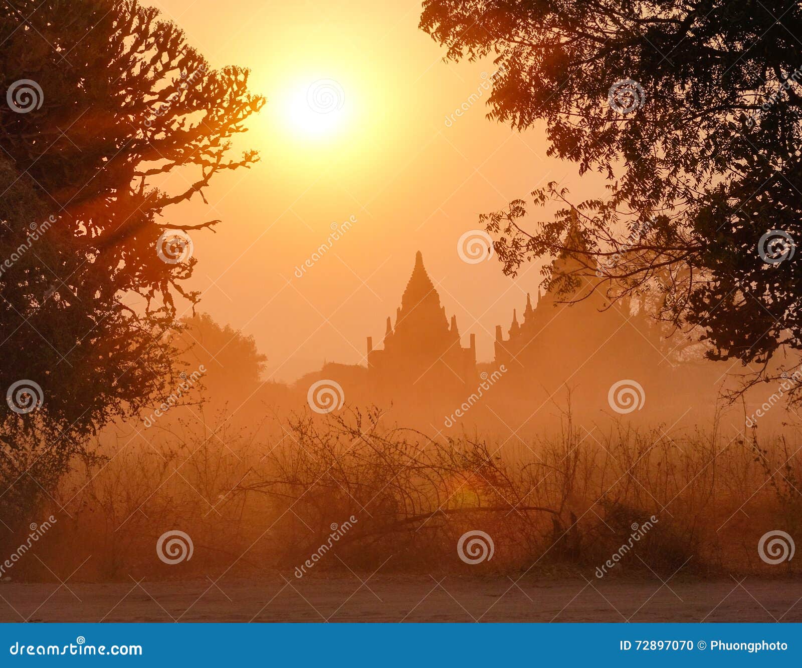 Sunrise Scene in Bagan, Myanmar Stock Photo - Image of monks, houses ...