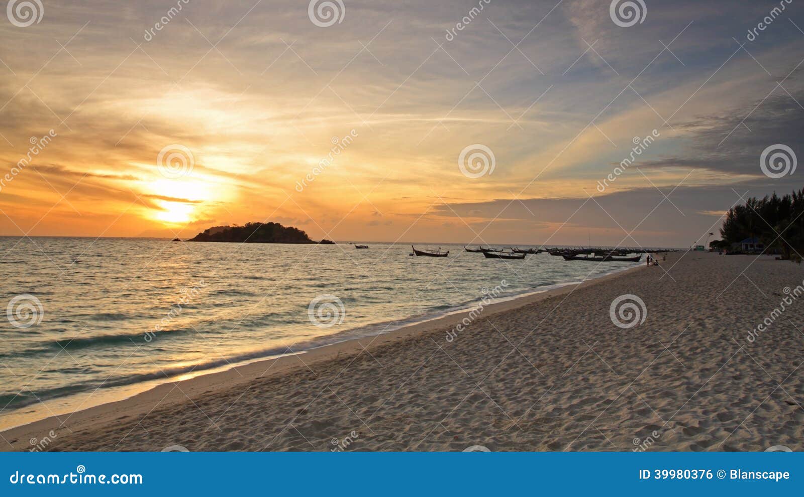 Sunrise Scene at Koh Lipe Beach Stock Photo - Image of sand, orange ...