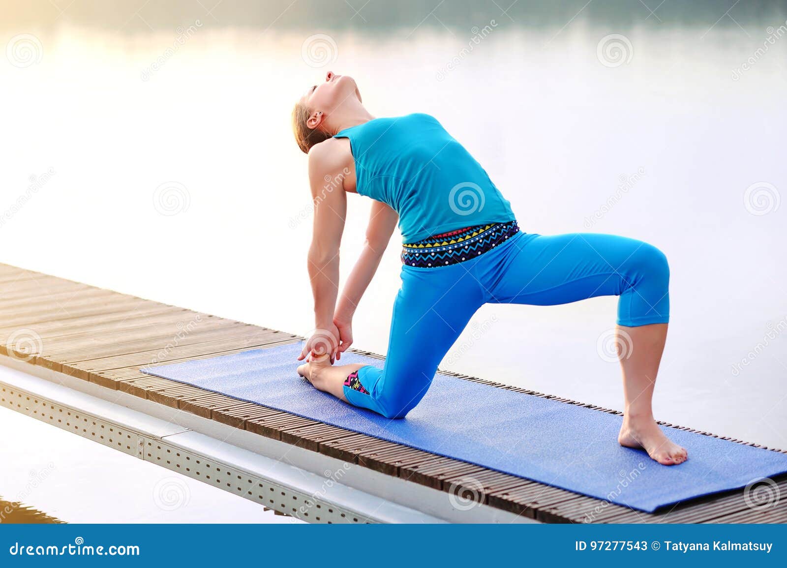 Sunrise Stretching Exercises Stock Image - Image of exercises, yoga ...