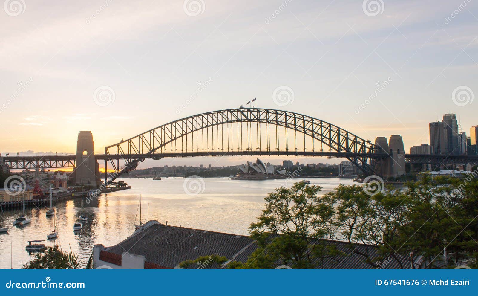 Sunrise at Sydney Harbour Bridge Stock Photo - Image of twilight ...