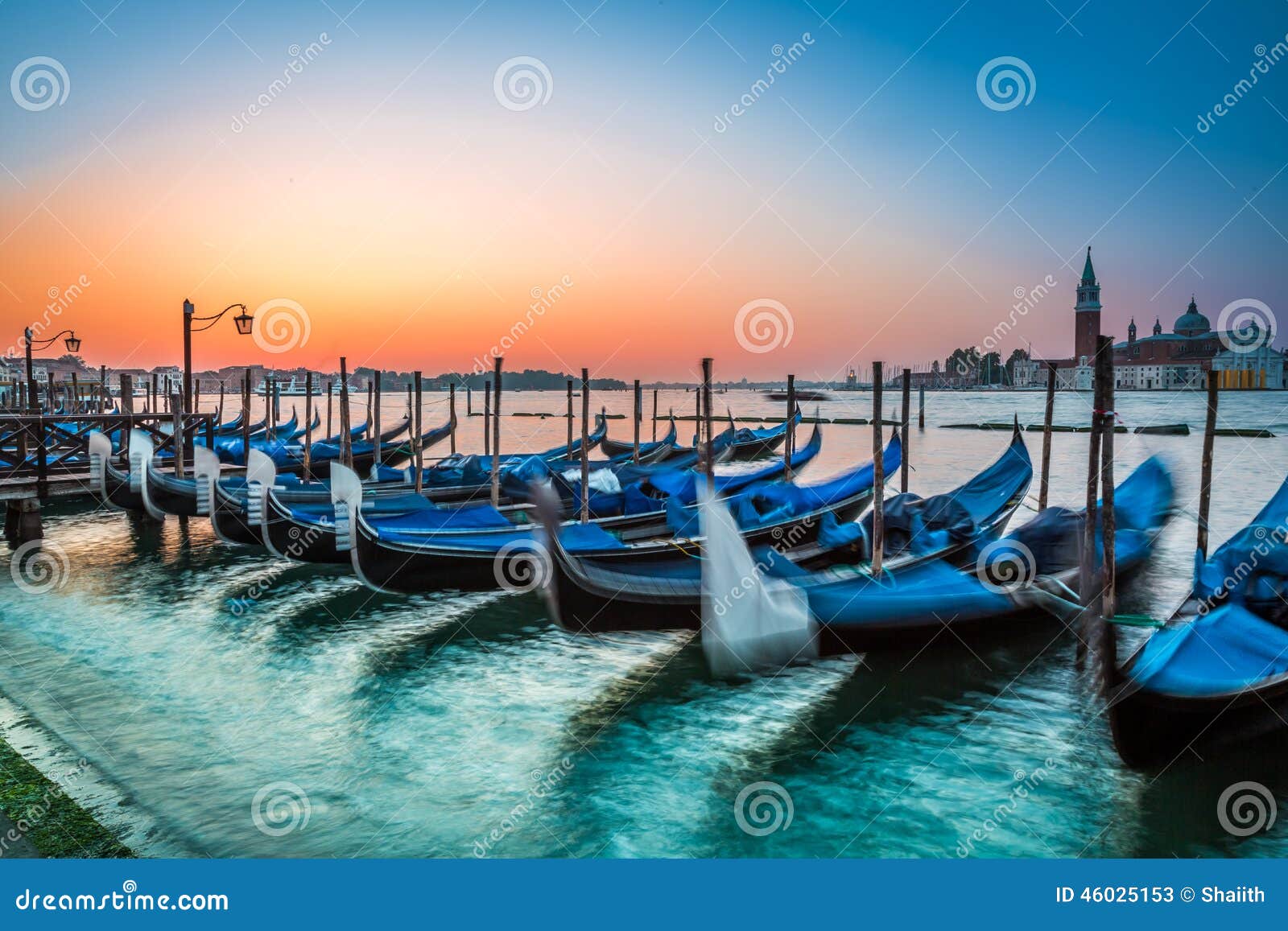 Sunrise in Venice stock image. Image of majestic, gondola - 46025153