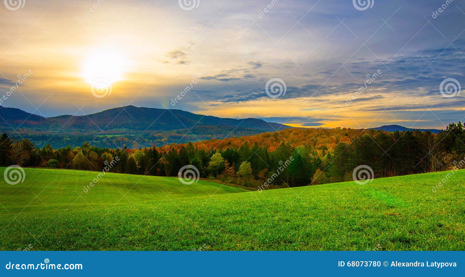 Sunrise in Vermont in the Fall Stock Photo - Image of rolling, mist ...