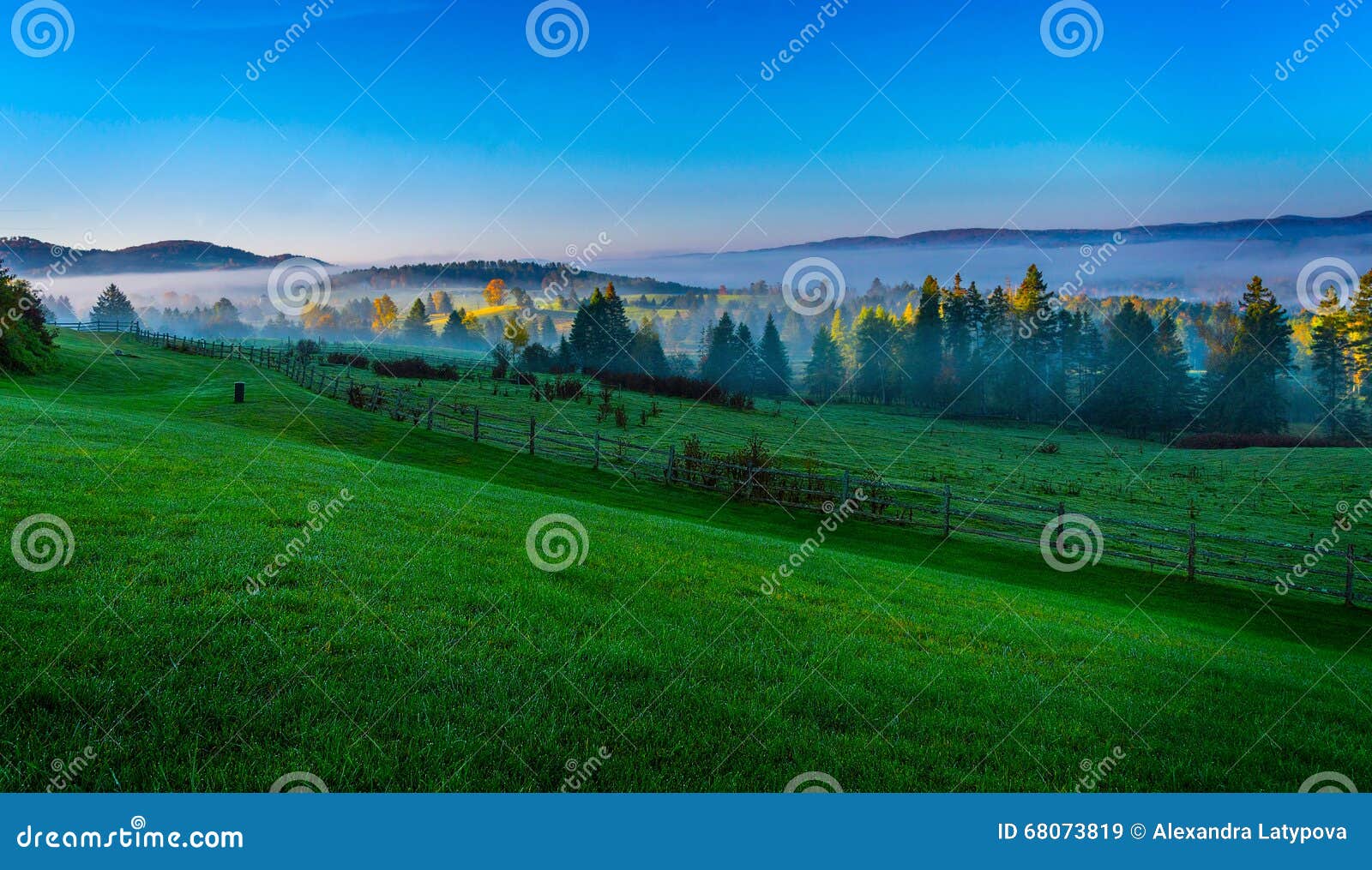 Sunrise in Vermont stock image. Image of distant, yellow - 68073819