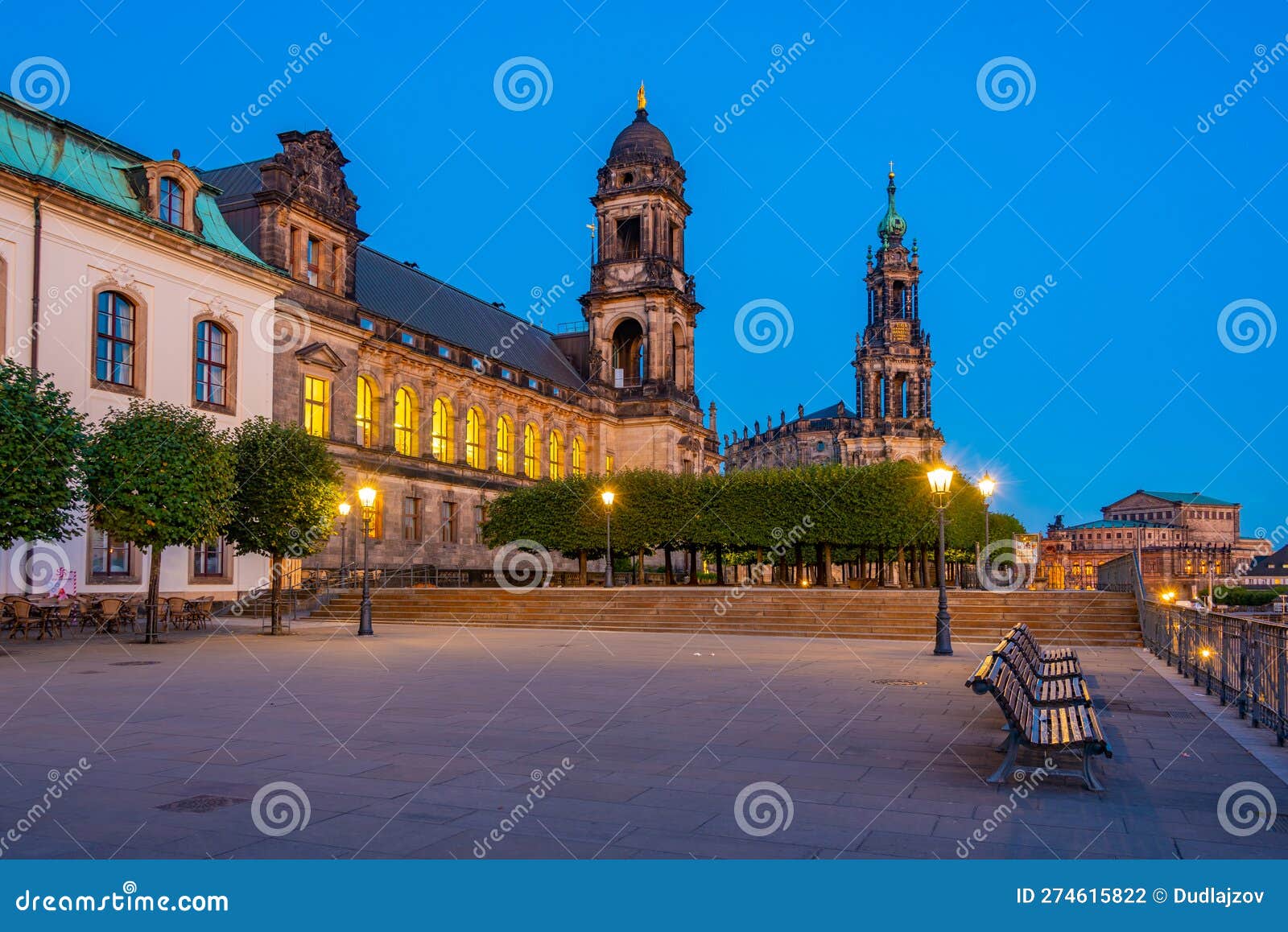Sunrise View of Bruhlsche Terrasse at German Town Dresden Stock Photo ...