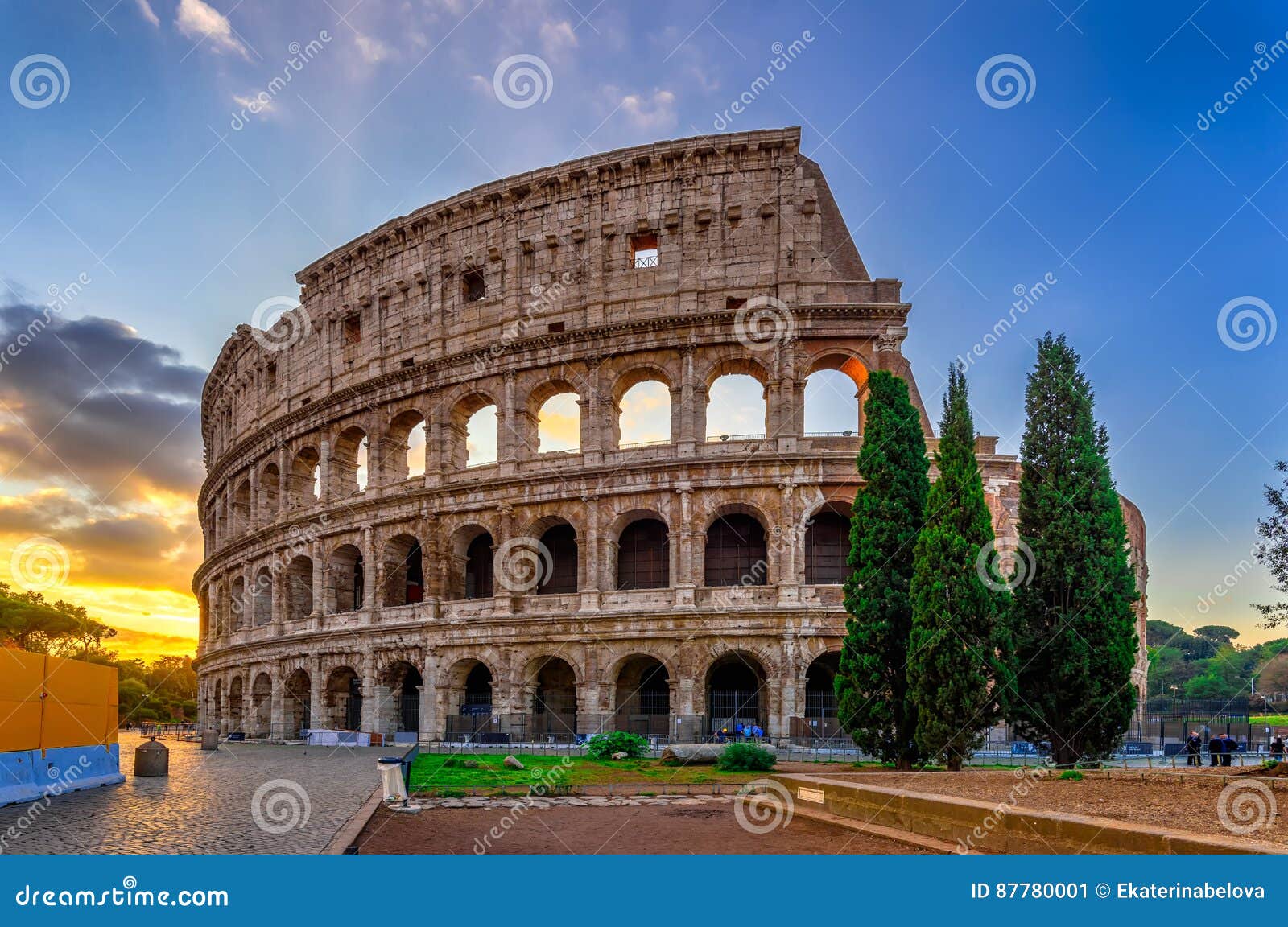 Sunrise View of Colosseum in Rome Stock Image - Image of light ...