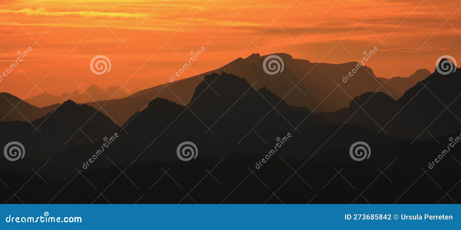 Sunrise View from Rigi Kulm Stock Photo - Image of mountains, lucerne ...