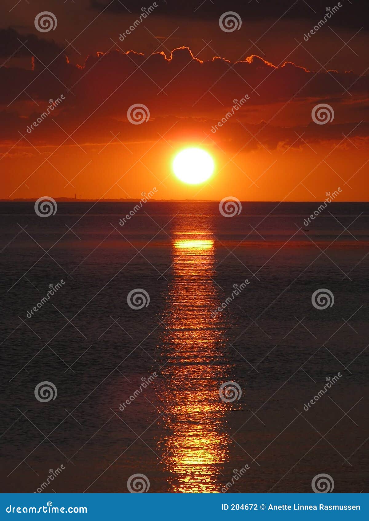Sunset stock photo. Image of light, heaven, sunburst, outside - 204672